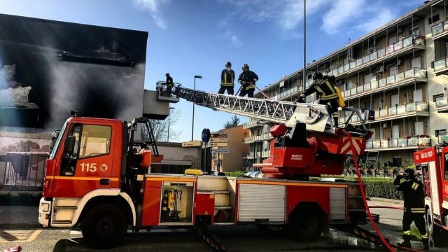 Simulating emergency evacuations for safer buildings | PTV Blog