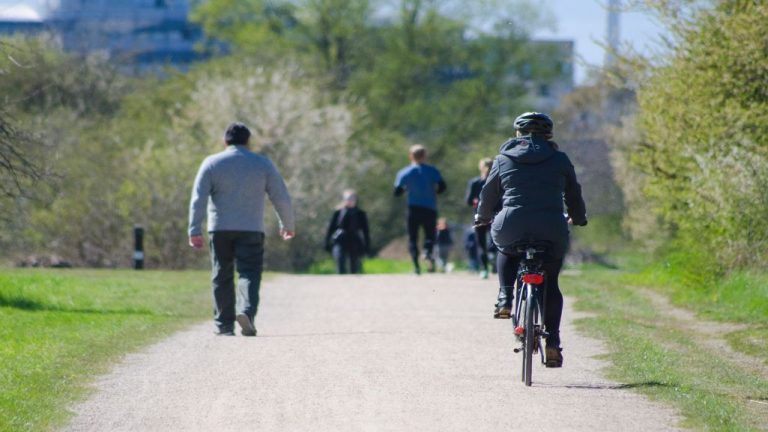 Best walking cities: Pedestrian-friendly street design | PTV Blog