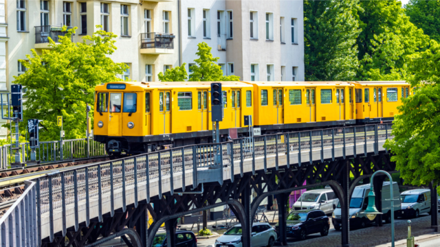 PTV Lines or PTV Visum to plan public transport? | PTV Blog